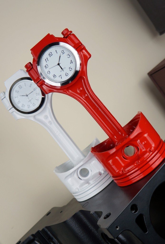 Land Rover Piston Clocks - Engine Table UK